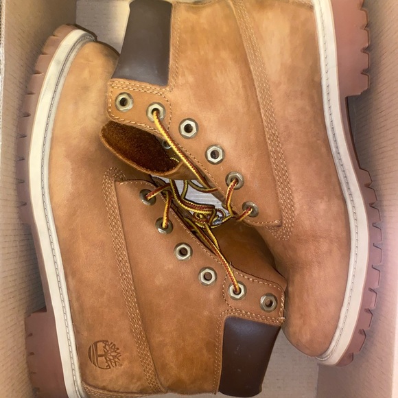 Shoes | Wheat Timbs Great Condition 6 Boys 75 Womens | Poshmark